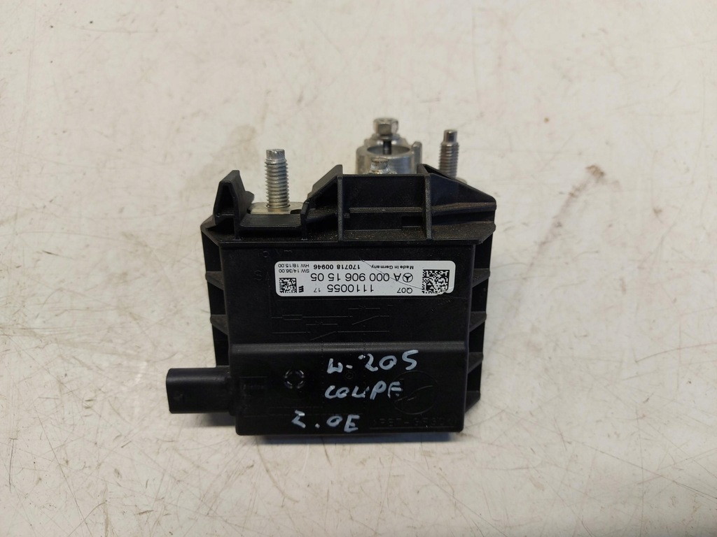 MERCEDES W205 COUPE klema akumulatora bezpiecznik - 13548478568 ...