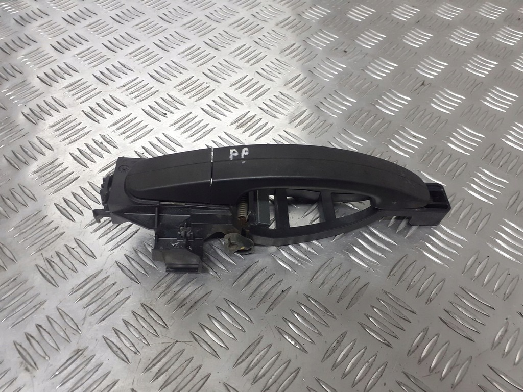 KLAMKA PRAWA PRZEDNIA ZEWNĘTRZNA FORD FOCUS MK2 - 15321982658 - oficjalne archiwum Allegro