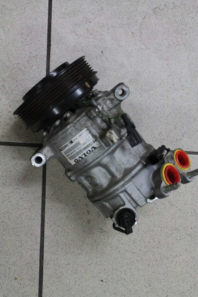 VOLVO XC90 V40 V40 CC SPRĘŻARKA KOMPRESOR 31348965 - 7538887165 ...