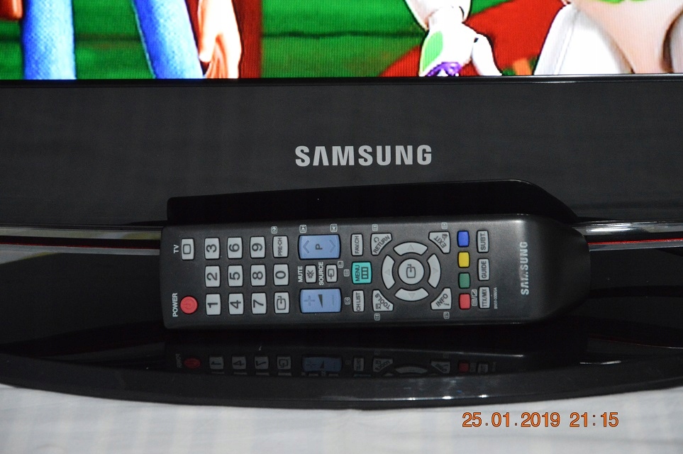 TELEWIZOR SAMSUNG 26CALI LE26B450C4W okazja - 7805962433 - oficjalne ...