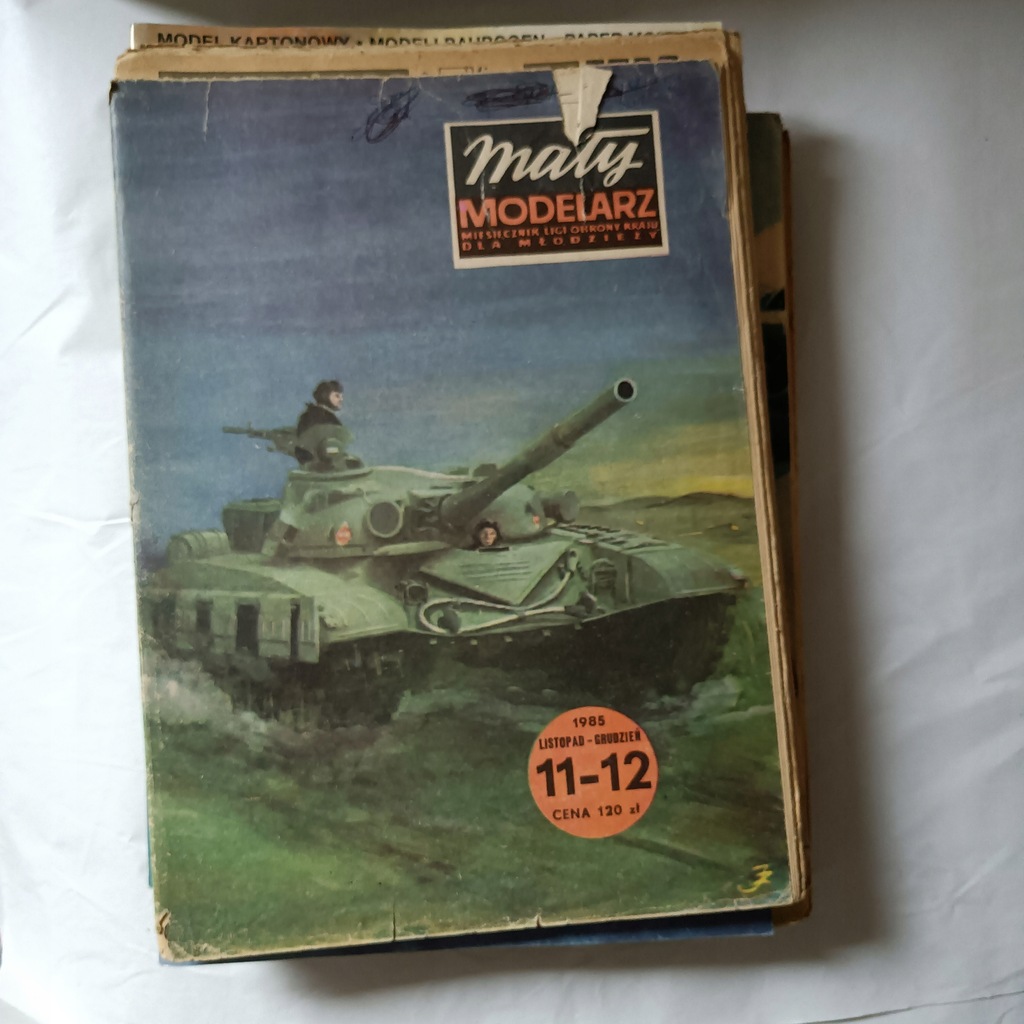 Mały modelarz czołg sredni T-72 - 12608399125 - oficjalne archiwum Allegro