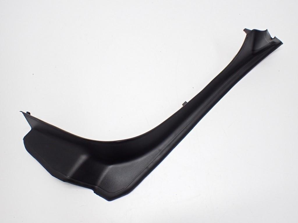 OSŁONA OBUDOWA ODPŁYW RYNNA KLAPY PRAWY TYŁ SEDAN BMW 5 G30 20R ...