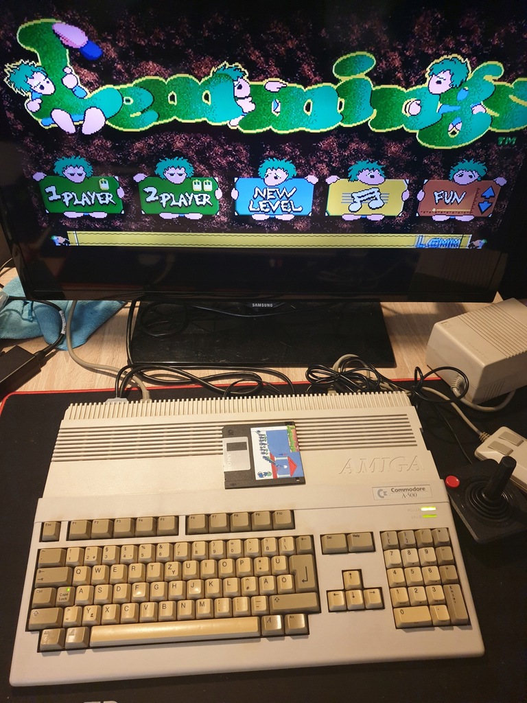 Mikrokomputer Commodore Amiga A500 komplet - 12968475943 - oficjalne ...