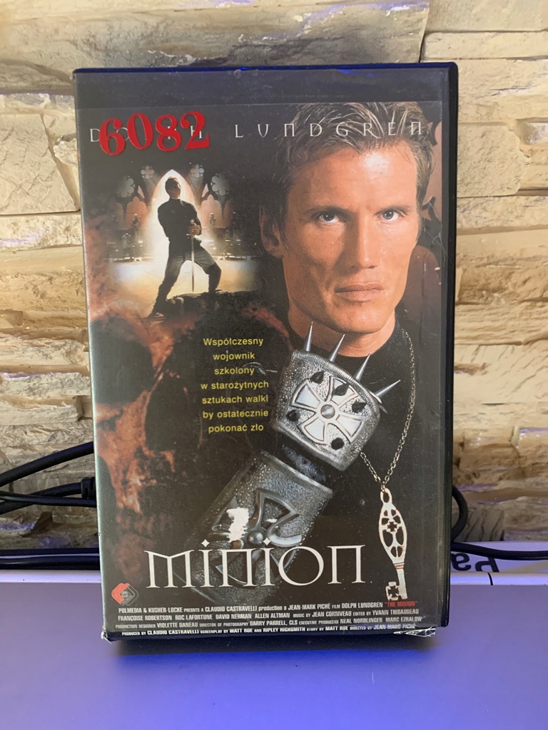 Minion VHS Dolph Lundgren - 11416444064 - oficjalne archiwum Allegro