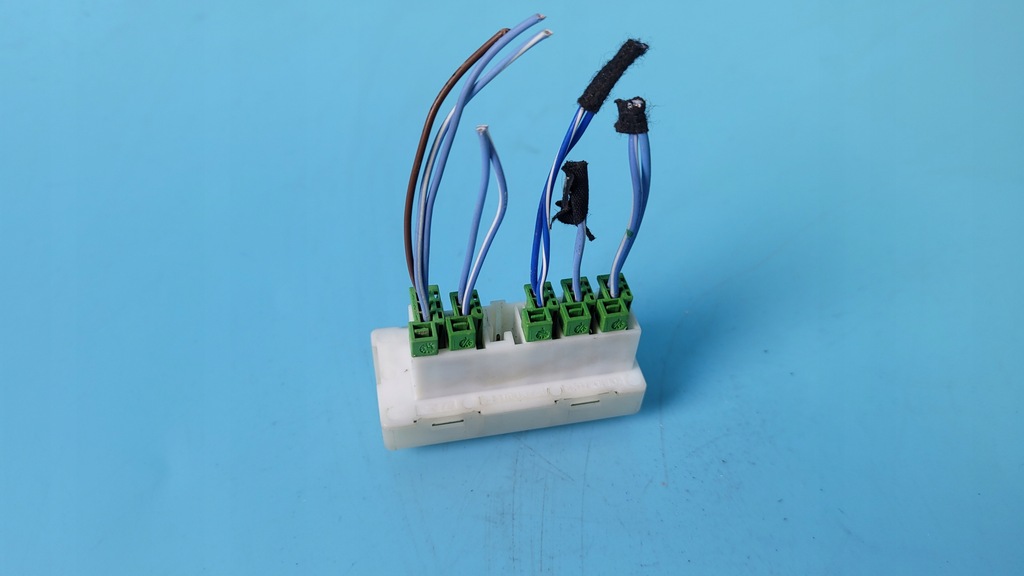 MERCEDES KOSTKA ROZDZIELACZ PRĄDU A0009820512 - 13072407079 - oficjalne ...