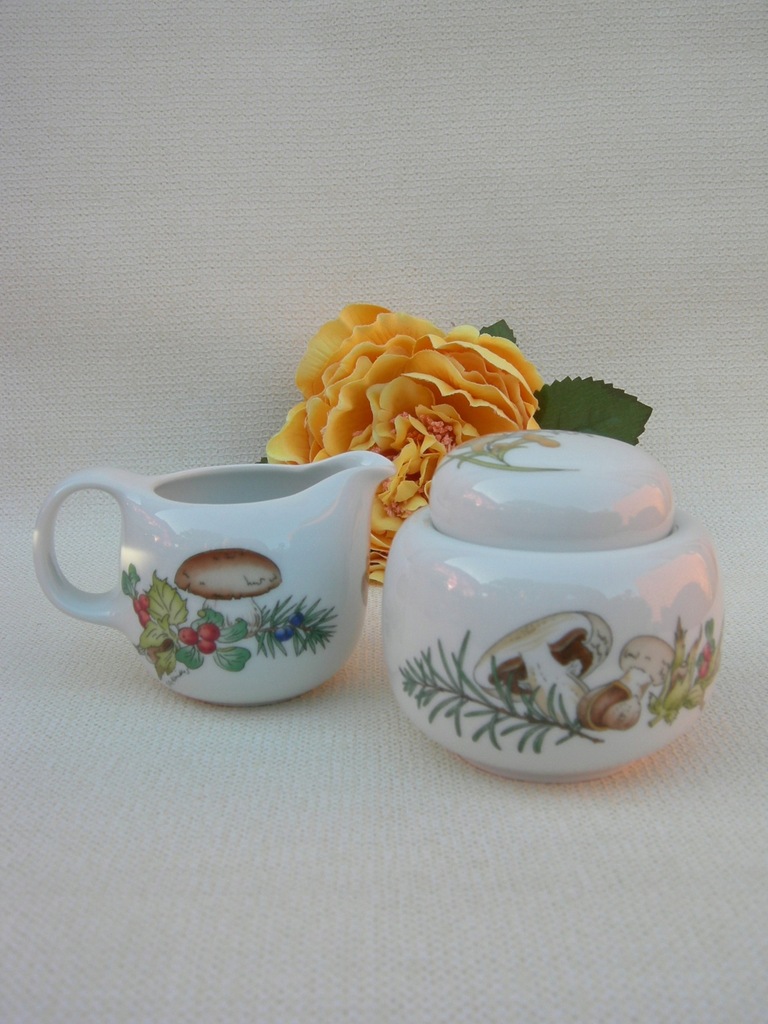 Hutschenreuther Tavola Country: cukierniczka, mlecznik! Owoce leśne, grzyby - 14659254227 ...