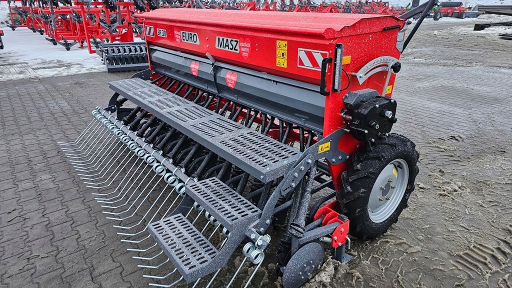 Maszyna rolnicza - siewnik zbożowy SR30 - 15063719275 - oficjalne ...