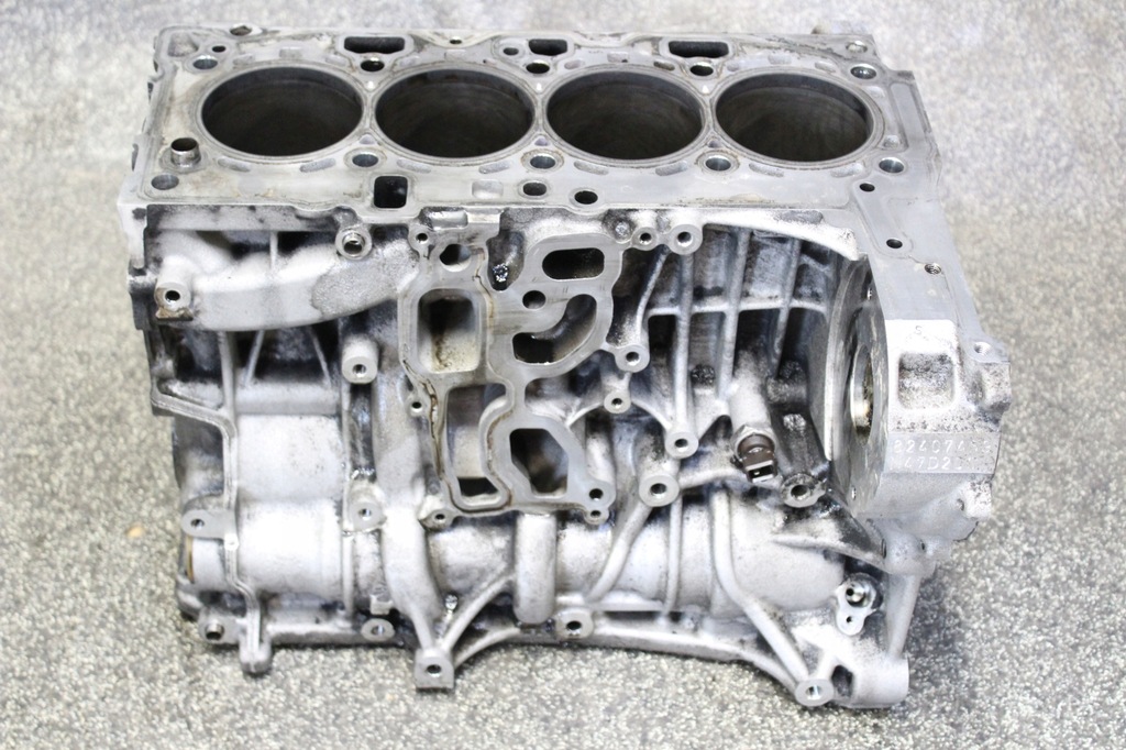 BMW F10 F30 E90 2.0D N47D20C BLOK SILNIKA 184KM - 14186594609 - oficjalne archiwum Allegro