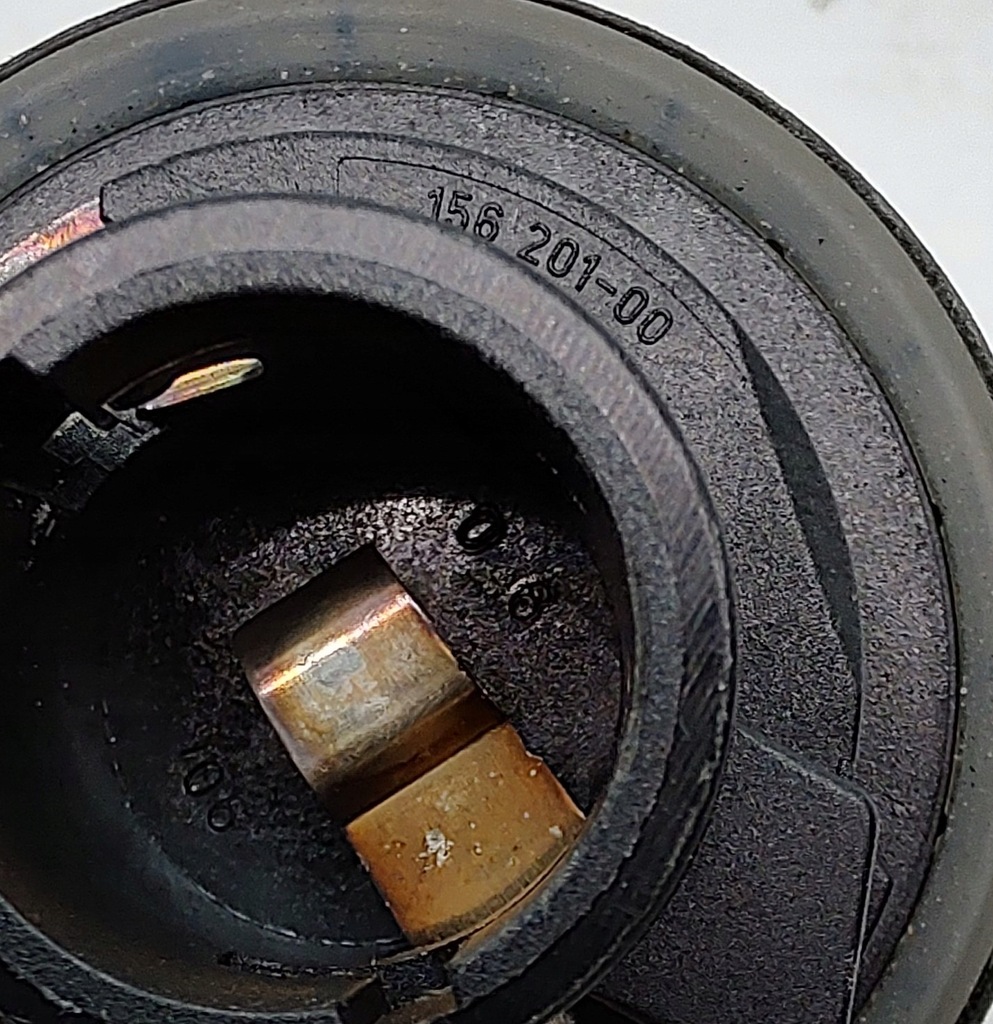 OPRAWKA ŻARÓWKI KIERUNKOWSKAZU 156 201-00 GOLF 5 - 13325813573 ...