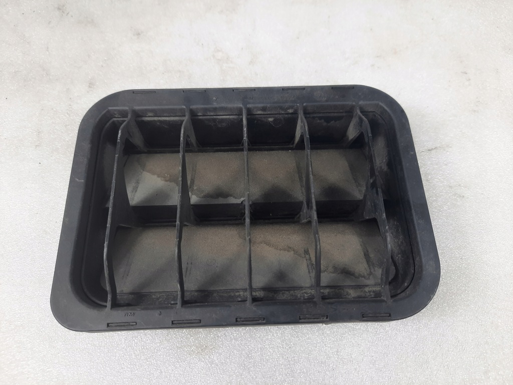 MERCEDES W209 LIFT KRATKA WENTYLACYJNA KAROSERII - 12195361435 ...