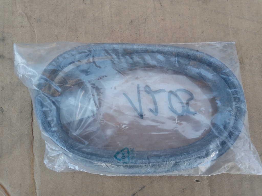 USZCZELKA LAMPY AUDI 80 893941119A - 12559112312 - oficjalne archiwum ...