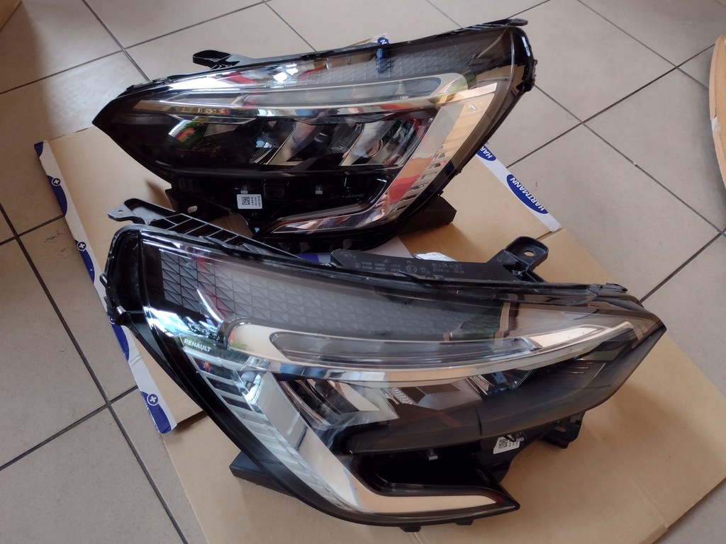 LAMPA LEWA REFLRKTOR RENAULT CLIO V FULL LED - 12592847119 - oficjalne ...