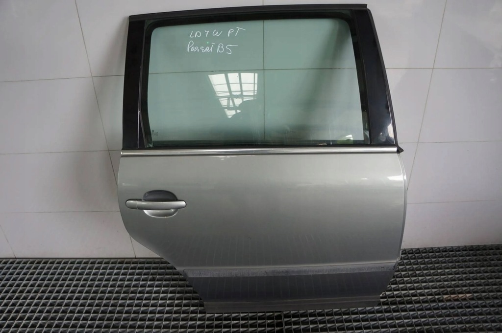 DRZWI PRAWY TYŁ TYLNE PASSAT B5 FL KOMBI LD7W - 14197144086 - oficjalne ...