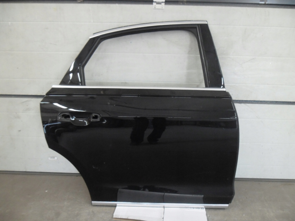 AUDI A8 4N D5 2019 DRZWI PRAWE TYL TYLNE LY9B - 9595154356 - oficjalne ...