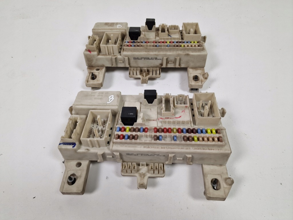 VOLVO V50 S40 SKRZYNKA MODUŁ CEM BSI 30728906 - 13729909112 - oficjalne ...