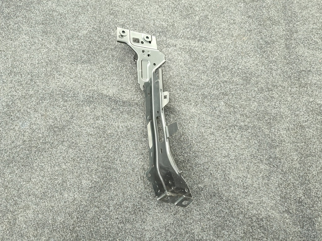 AUDI A5 8W 8W6 8W6821132B MOCOWANIE BŁOTNIKA PRAWE PRZÓD ORYGINAŁ ...