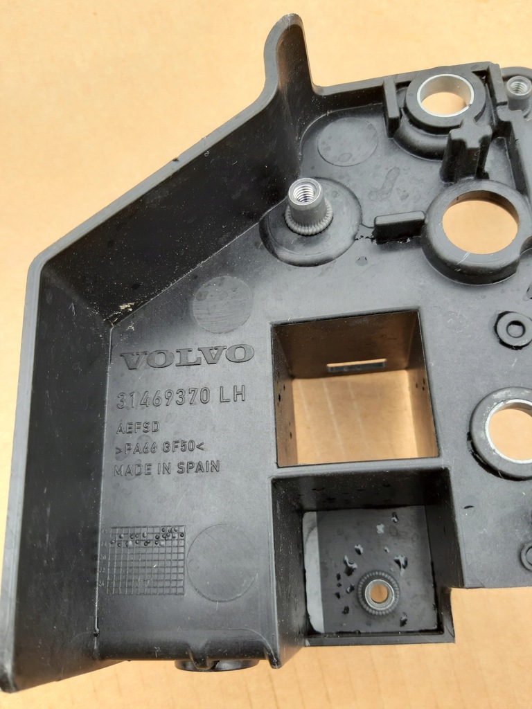 MOCOWANIE PASA PRZEDNIEGO VOLVO XC40 II 31469370 - 8609272460 ...