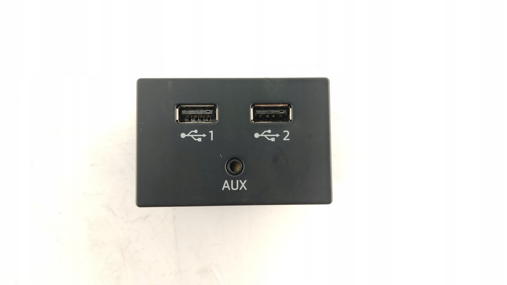 GNIAZDO ZŁĄCZE USB AUX AUDI A3 8V 81A035736 - 13955788986 - oficjalne ...
