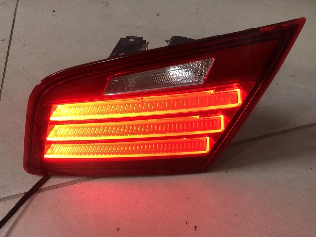 BMW F10 LIFT TYLNA PRAWA LAMPA W KLAPĘ - 12121275341 - oficjalne ...