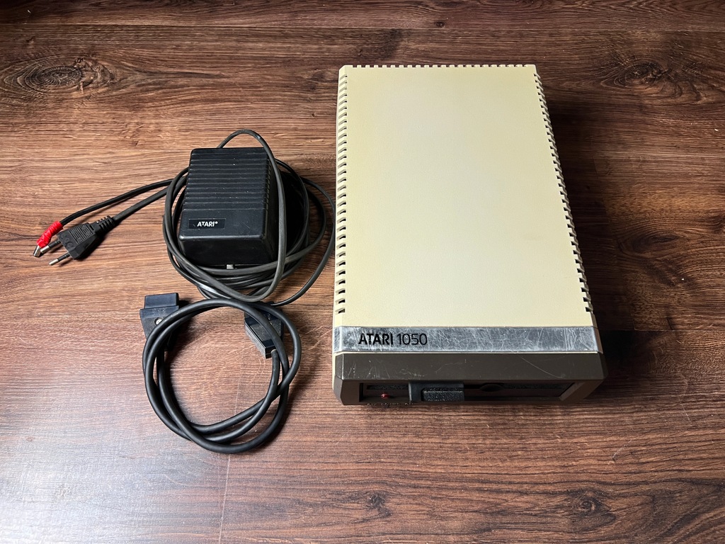 Stacja dysków Atari 1050, zasilacz, sio. - 13182514709 - oficjalne ...
