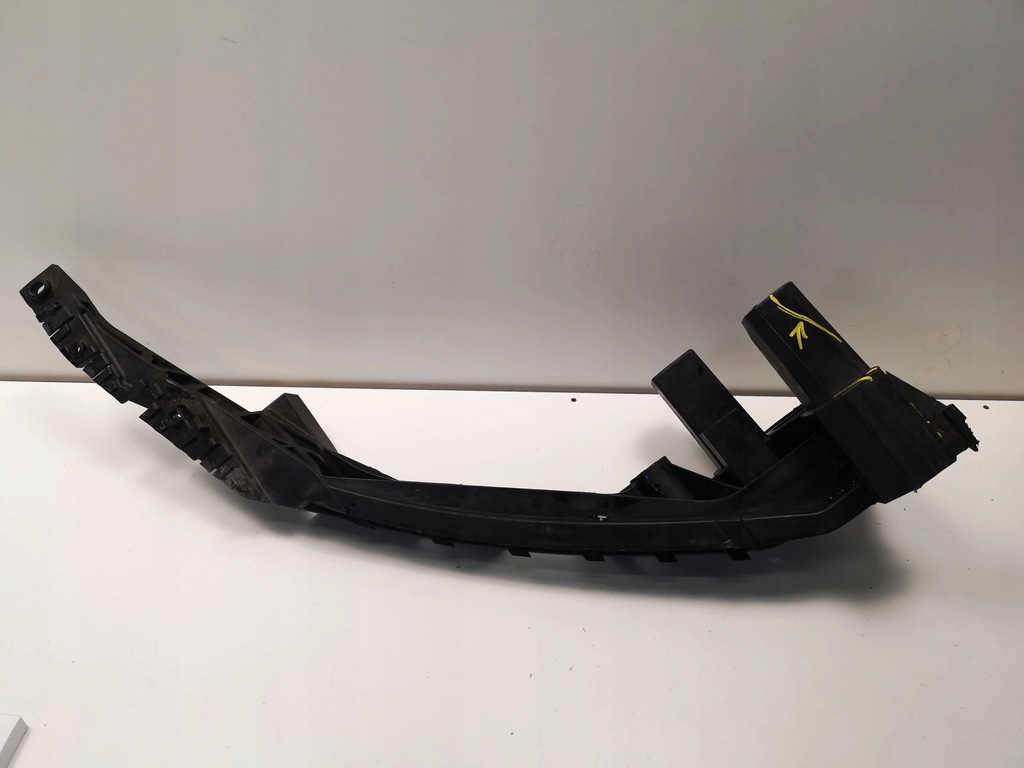 AUDI Q3 ŚLIZG LAMPY PRAWY 8U0805608A - 13041138302 - oficjalne archiwum ...