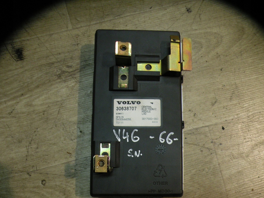 Volvo S40 V40 00-03 LIFT Moduł komfortu CEM - 15048093400 - oficjalne ...