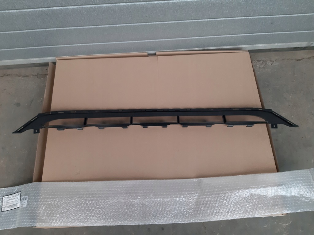 KRATKA ŚRODKOWA ZDERZAKA NOWA AUDI Q7 4L0807683C - 7709157168 ...