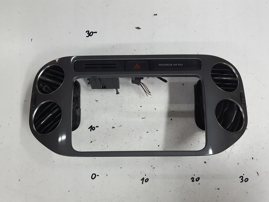 VW TIGUAN I 5N LIFT 11-15r KRATKI NAWIEWU ŚRODKOWE - 15494085899 - oficjalne archiwum Allegro