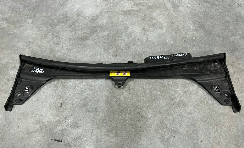 Kierownica powietrza, osłona pasa Mercedes C W205 - 13501624168 ...