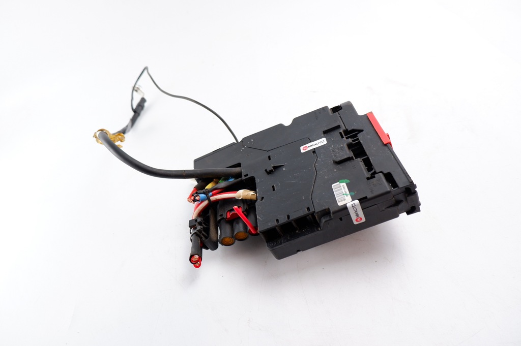 MODUŁ KLEMA AKUMULATORA MERCEDES W204 A2075400740 - 12765812653 ...