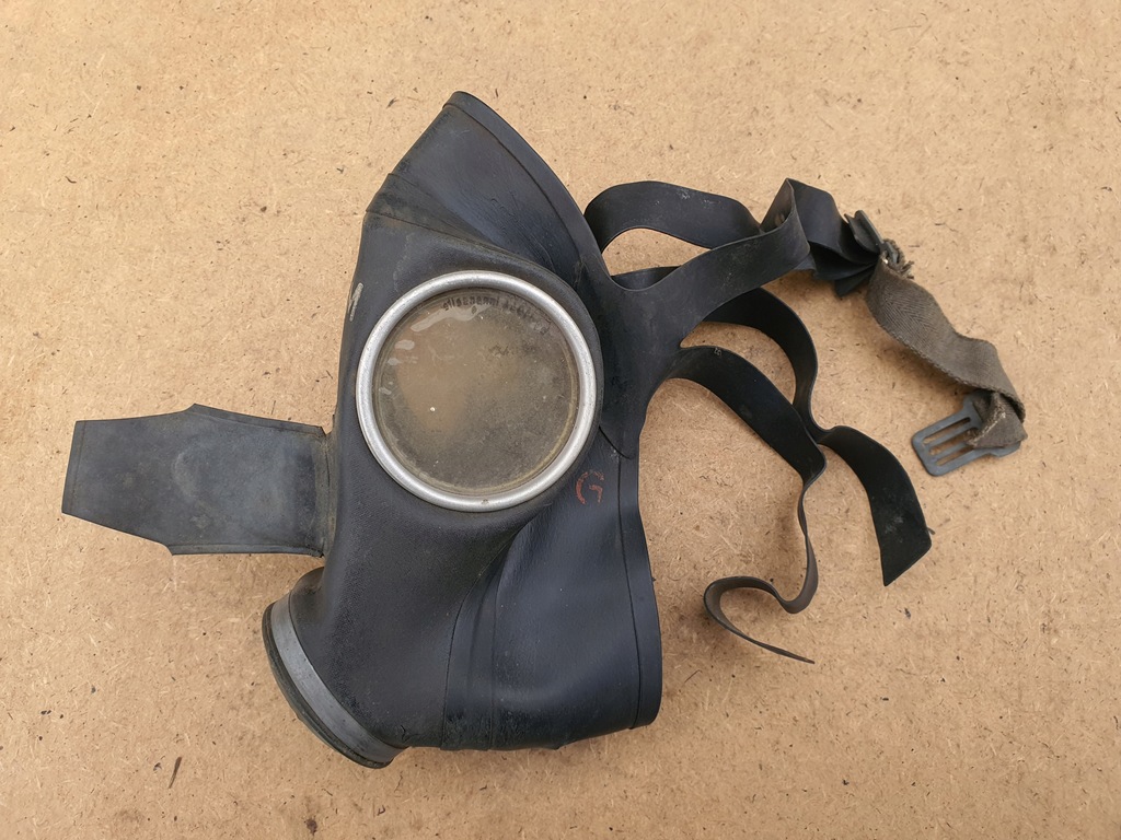 Maska przeciwgazowa niemiecka VM40 2 Wojna Św. - 11448312892 - oficjalne archiwum Allegro