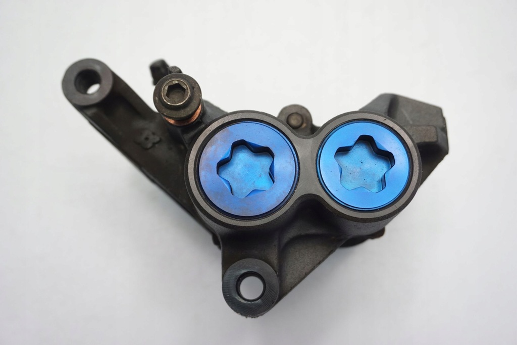 YAMAHA YZF-R6 RJ05 RJ09 03-05 ZACISK HAMULCOWY L - 12242668759 - oficjalne archiwum Allegro