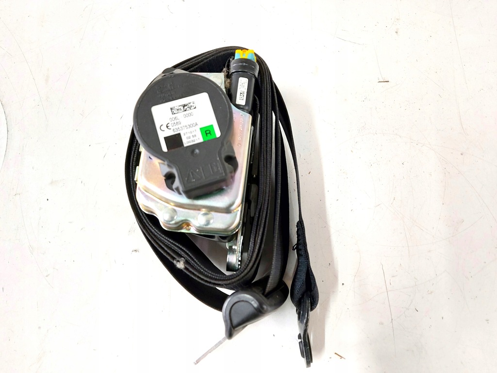 MERCEDES W205 Pas bezpieczeństwa przód prawy COUPE - 13481536688 ...