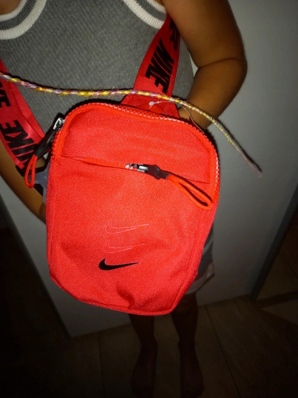 NIKE__ CROSSOWA TORBA NA RAMIĘ - 12579950449 - oficjalne archiwum Allegro