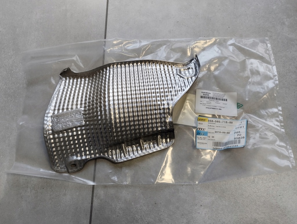 PORSCHE CAYENNE OSŁONA TERMICZNA ZDERZAKA TYLNEGO 95850571600 ...