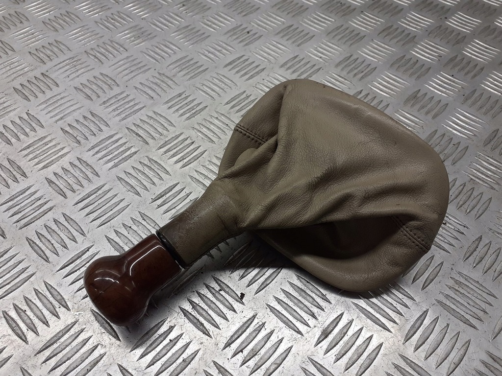 GAŁKA ZMIANY BIEGÓW VW PASSAT B5 DREWNO 5B - 14729285897 - oficjalne ...