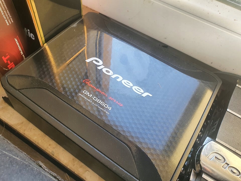 WZMACNIACZ PIONEER GM-D8604 MOSFET FILTRY - 11447349626 - oficjalne archiwum Allegro