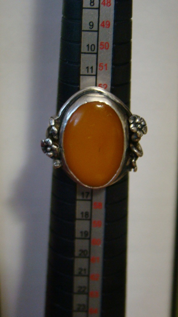 SREBRNY PIERŚCIONEK - PRL - 6,20 g - BURSZTYN - 13012138806 - oficjalne archiwum Allegro