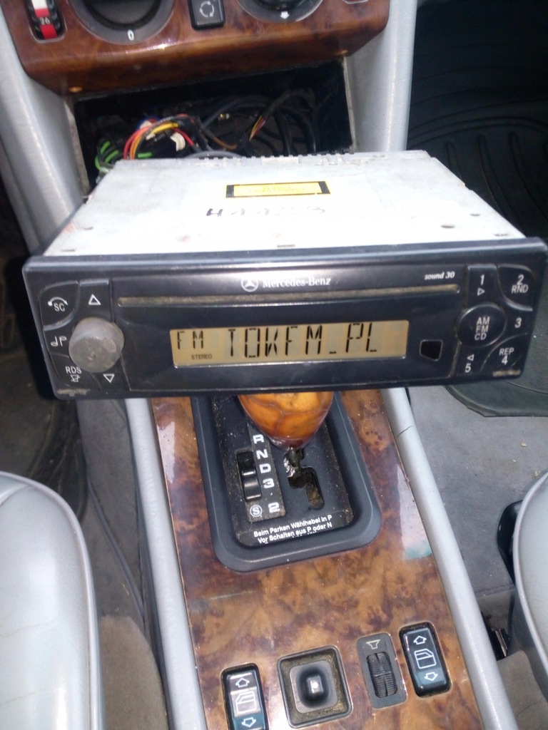 Mercedes Radio Becker sound 30 kod sprawne w124 - 11527813175 ...