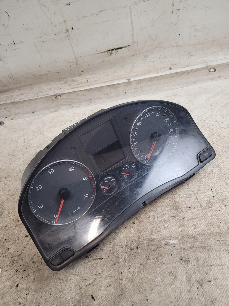 LICZNIK ZEGARY OE 1K0920854B VW VOLKSWAGEN GOLF V 5 1.9TDI 07r. - 15381793669 - oficjalne ...