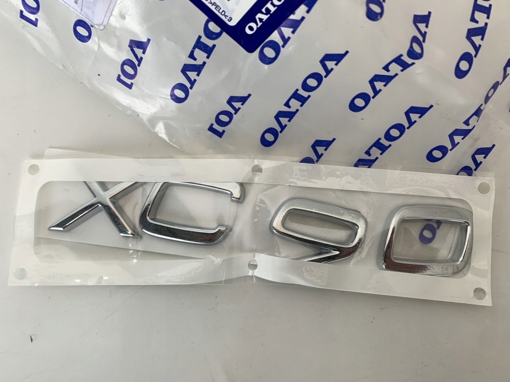 VOLVO XC90 EMBLEMAT KLAPY TYLNEJ ZNACZEK LOGO - 11501201670 - oficjalne ...