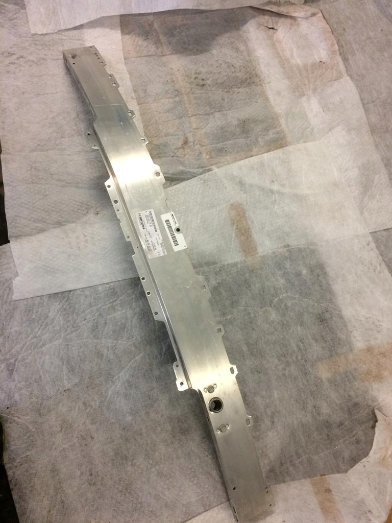 MERCEDES W205 C63 AMG BELKA PRZÓD A2056207901 NOWA - 10196541057 ...