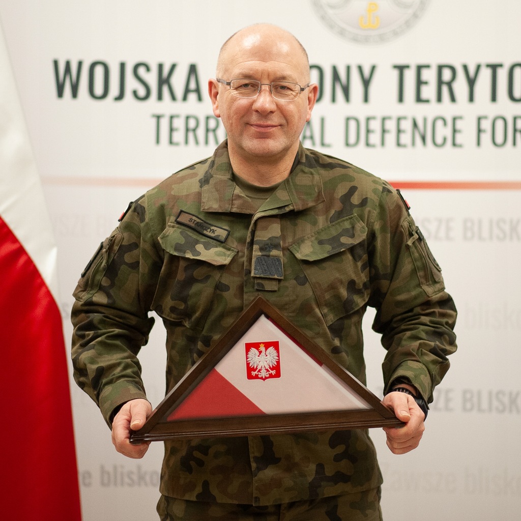 FLAGA RP Z GRANICY I SPOTKANIE Z DOWÓDCĄ WOT - 15094601862 - oficjalne ...