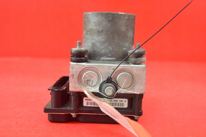 POMPA ABS KIA SORENTO 1 I 2.5 CRDI 4X4 07R - 13497125124 - oficjalne archiwum Allegro