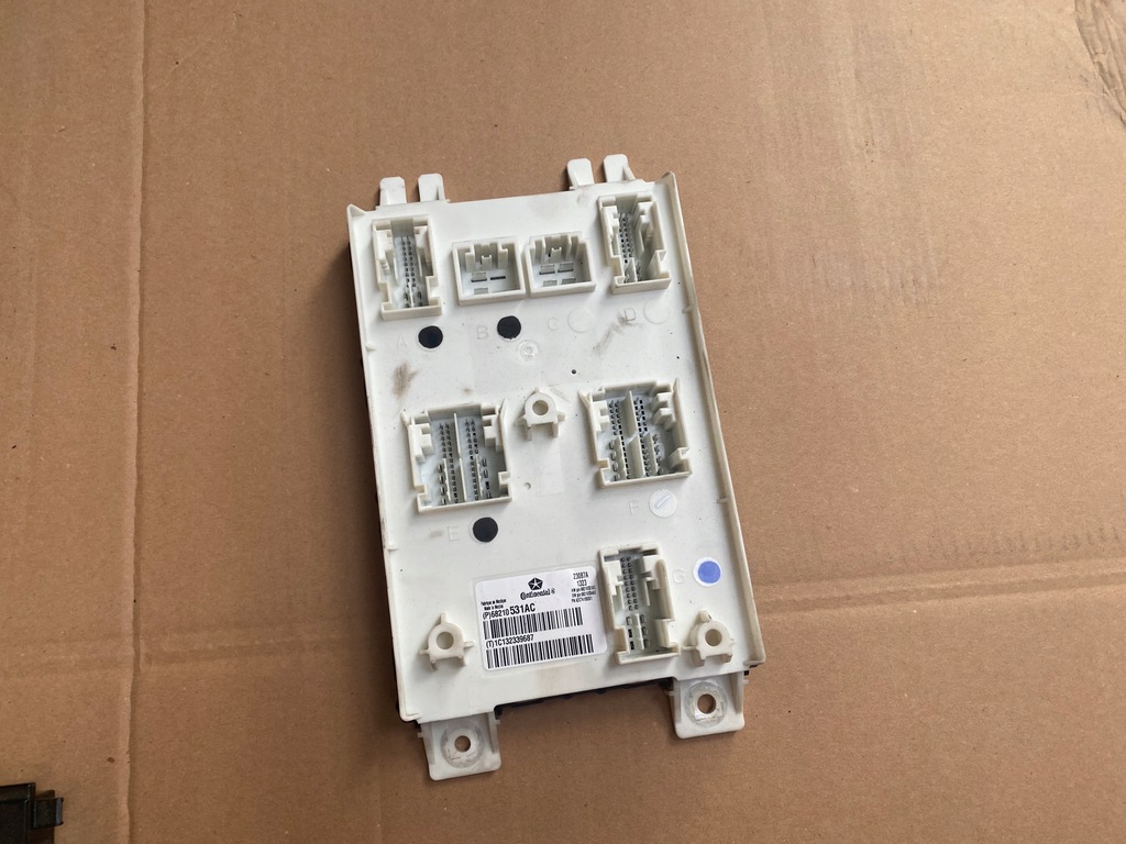 MODUŁ KOMFORTU BCM JEEP GRAND CHEROKEE WK2 68210531AC P68210531AC ...