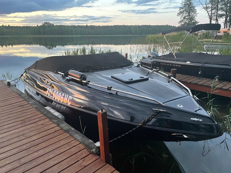 Łódż Motorowa MARIAH V8 211 SE motorówka jacht - 13504998525 ...