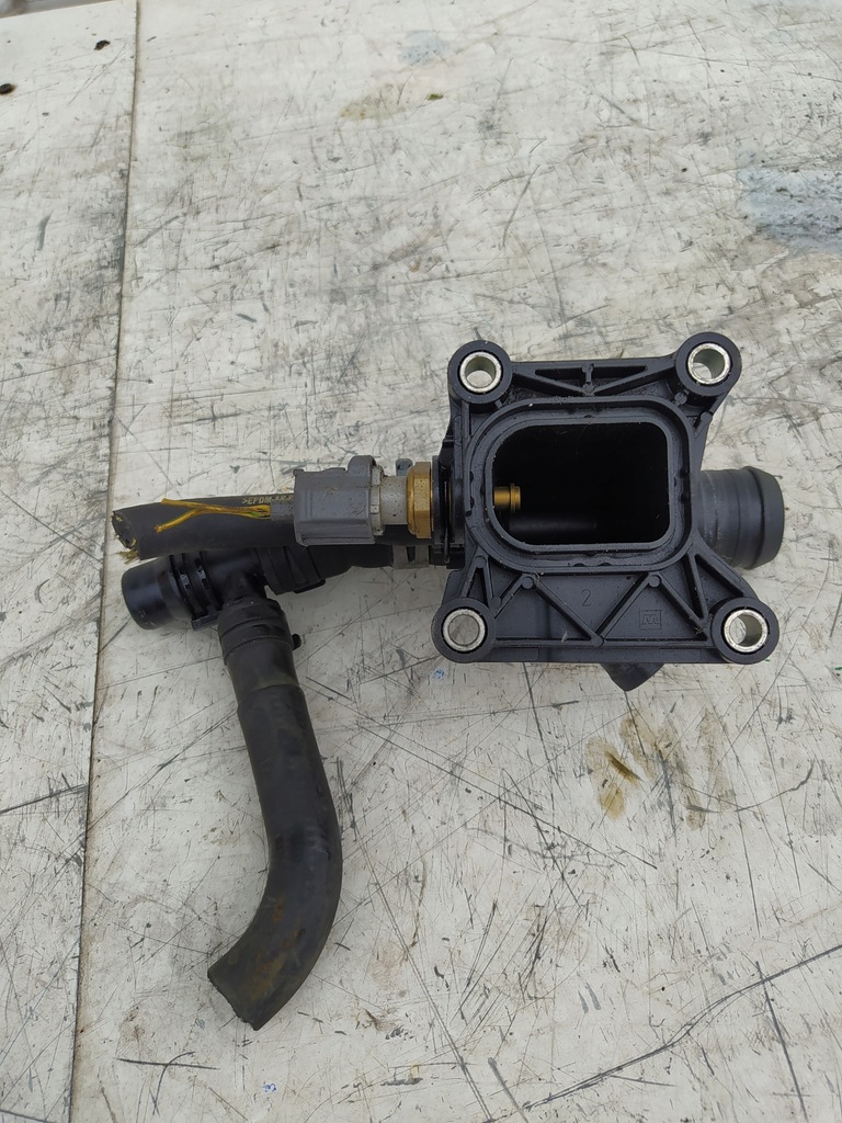 FORD FOCUS MK3 RS OBUDOWA TERMOSTATU SP06717-2 - 12548079605 - oficjalne archiwum Allegro