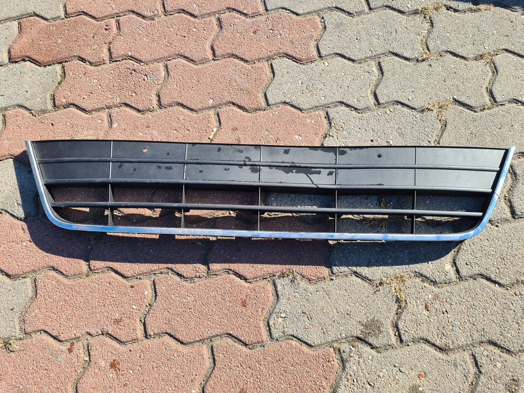kratka środkowa zderzaka 5N0853677E VW TIGUAN LIFT - 12741429529 - oficjalne archiwum Allegro