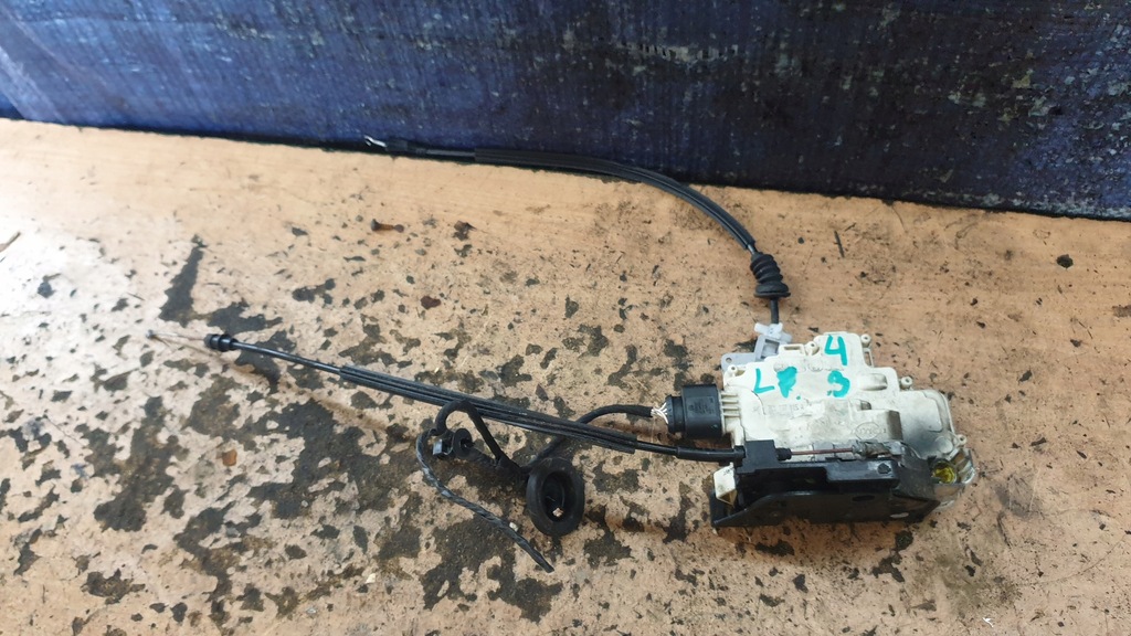 VW PASSAT B6 ZAMEK DRZWI LEWY PRZÓD EUROPA - 14085358888 - oficjalne ...