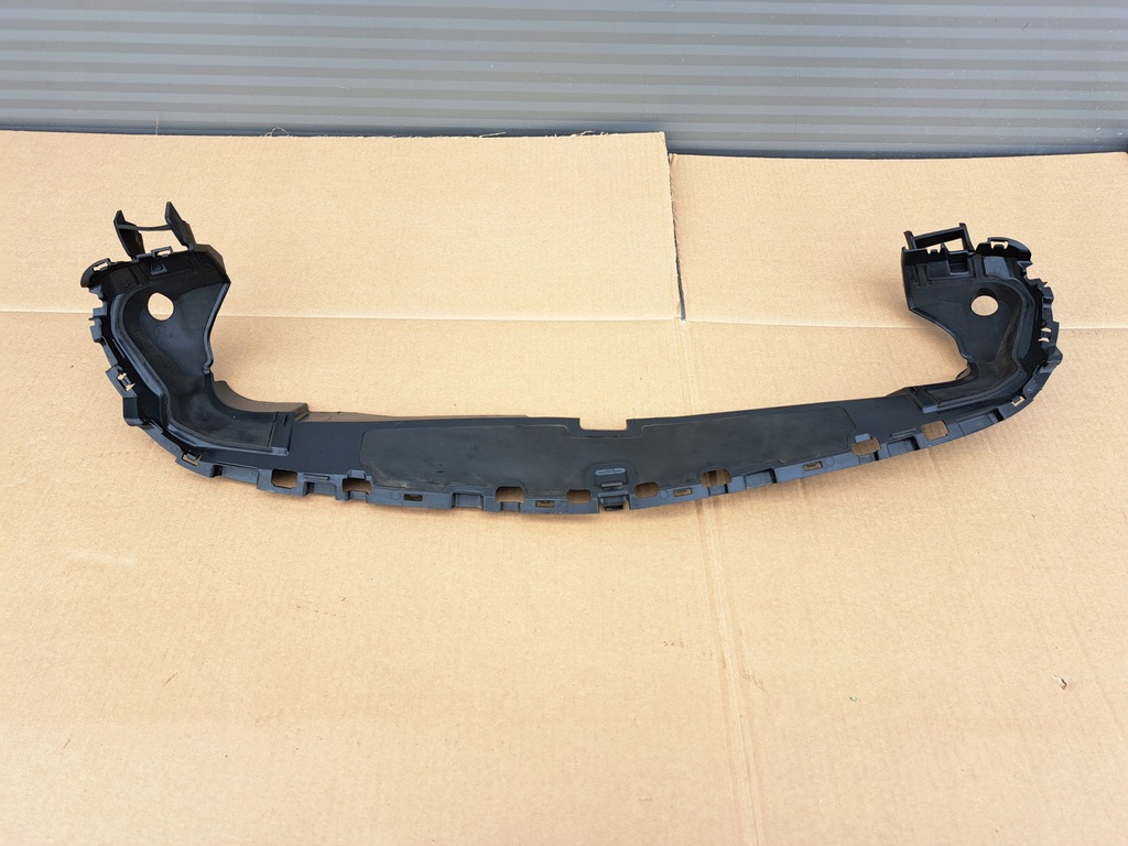 MERCEDES W205 KIEROWNICA POWIETRZA OSŁONA PASA - 13932852504 ...